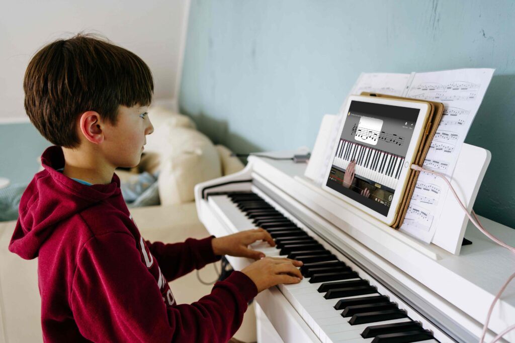 Piano Learning Software: Benefits, Free Apps & Resources